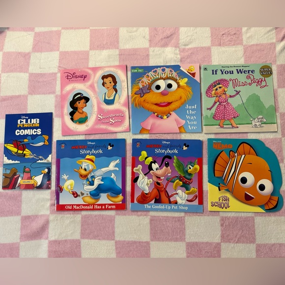 Disney | Toys | Disney Colorful Storybook Set For Kids | Poshmark